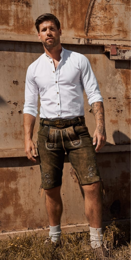 Lederhose Mit Weiem Hemd